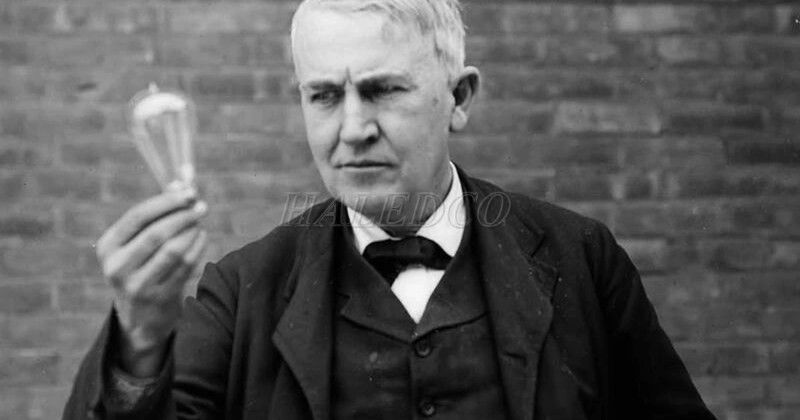 Ai là người phát minh ra bóng đèn?